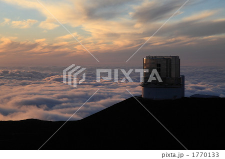 マウナケアの望遠鏡の写真素材 [1770133] - PIXTA
