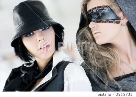 Fashion models portraitの写真素材 [3555733] - PIXTA