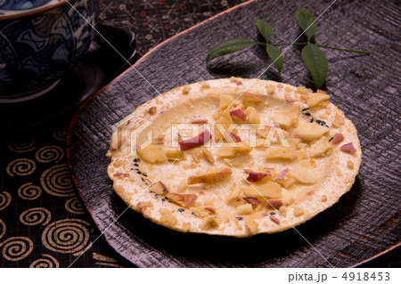 南部せんべい 林檎せんべいの写真素材 [4918453] - PIXTA