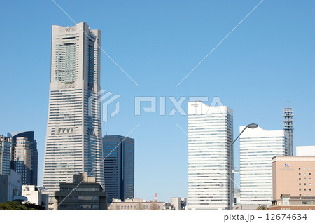 柔らかな日差しのみなとみらいの写真素材 [12674634] - PIXTA