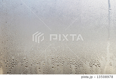 窓の結露の写真素材 [13508978] - PIXTA