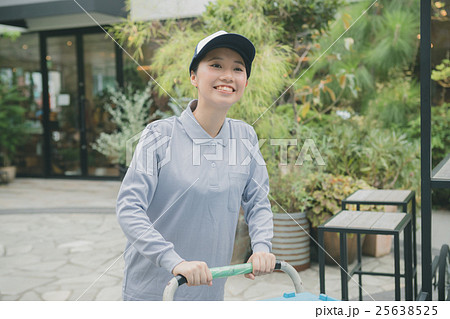 shopping complex 撮影協力：TENOHA DAIKANYAMAの写真素材 [25638525] - PIXTA