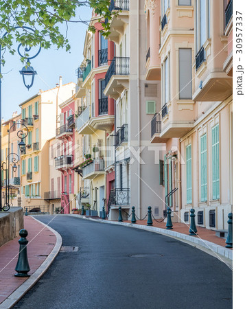 Walking alley in Monacoの写真素材 [30957337] - PIXTA