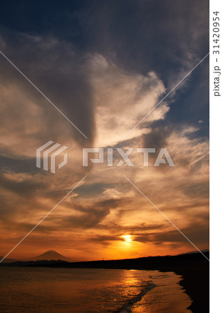 湘南の風景 茅ヶ崎海岸の写真素材 [31420954] - PIXTA