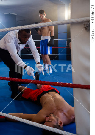 Boxing Referee Counting