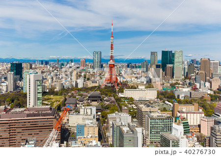 Toyko city skyline with red tower and buildingの写真素材 [40276730] - PIXTA