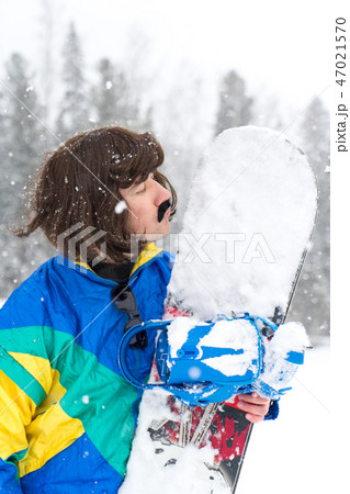 Vintage photo of young man snowboarderの写真素材 [47021570] - PIXTA