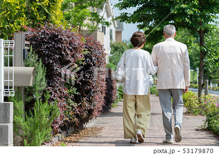 シニアカップル ライフスタイルイメージの写真素材 [53179870] - PIXTA