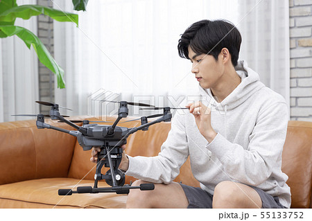 Daily routines Of an asian young man 042の写真素材 [55133752] - PIXTA