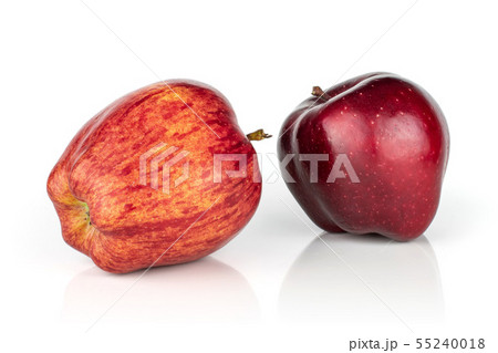 Apple red delicious isolated on whiteの写真素材 [55240018] - PIXTA