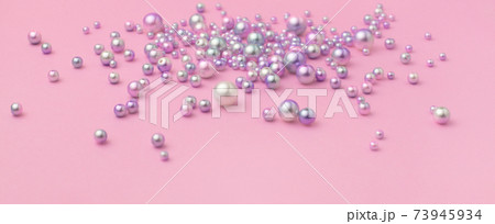 Pink gradient pearls on pink paper | materials | digitalstage