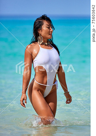 Sexy swimsuit girl store