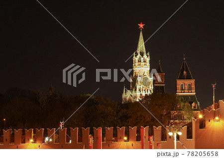 Night view of the Moscow Kremlin.の写真素材 [78205658] - PIXTA