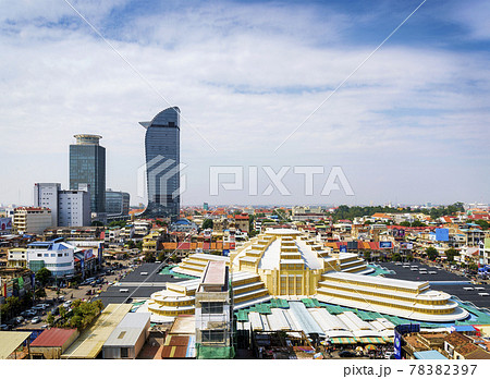 central market landmark view in phnom penh city...の写真素材 [78382397] - PIXTA