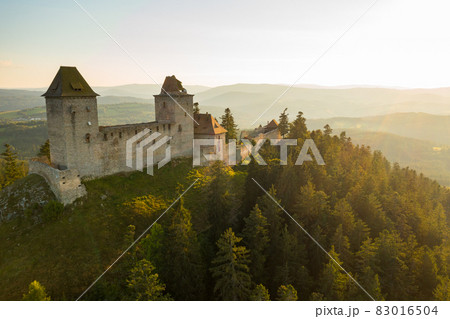 Aerial view of medieval Kasperk castle in a...の写真素材 [83016504] - PIXTA