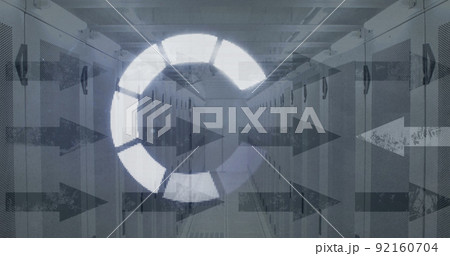 Image of loading ring over arrows and server roomのイラスト素材 [92160704] - PIXTA