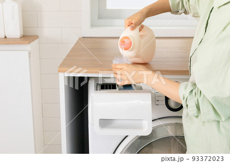 aesthetic laundry concept_using detergentの写真素材 [93372023] - PIXTA