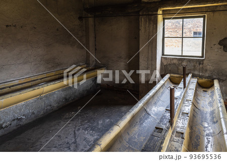 Shower room at the Auschwitz-Birkenau...の写真素材 [93695536] - PIXTA