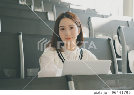 college lifeの写真素材 [96441799] - PIXTA