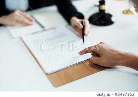 The signing of important documents between the...の写真素材 [96487352] - PIXTA