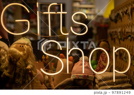 gift shop sign close upの写真素材 [97891249] - PIXTA
