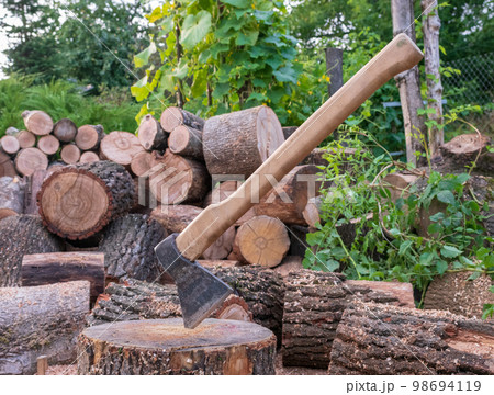 Photography on theme big steel axe with wooden...の写真素材 [98694119] - PIXTA