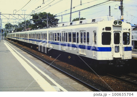小田急の冷房試験車2478号車を先頭にした急行箱根湯本・江ノ島行、和泉多摩川、1982年7月11日の写真素材 [100635704] - PIXTA