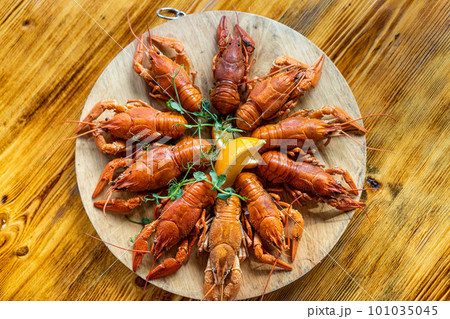 River boiled crayfish. Red cooked crayfish....の写真素材 [101035045] - PIXTA