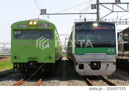 八高線・川越線103系と試作車両E993系ac@trainの写真素材 [101637535] - PIXTA