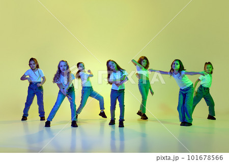 Talented, active, little girls, children...の写真素材 [101678566] - PIXTA