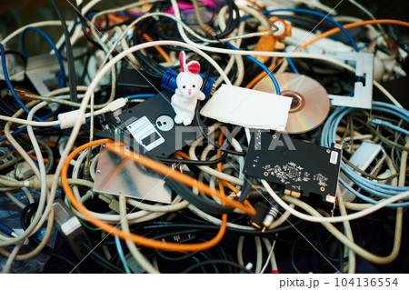 Heap of isolated electrical cable residues. dollの写真素材 [104136554] - PIXTA