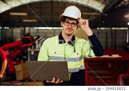 Portrait of happy male mechanical engineer in...の写真素材 [104918012] - PIXTA