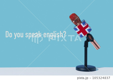 question do you speak english and microphoneの写真素材 [105324837] - PIXTA