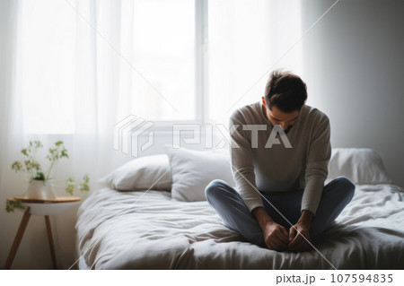 Despairing Male on Bedのイラスト素材 [107594835] - PIXTA