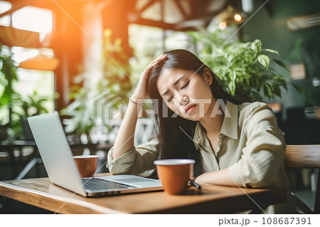 Asian Women Navigating Stress in the Digital...のイラスト素材 [108687391] - PIXTA