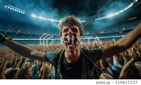 Happy man in a big crowd of people at a concert...のイラスト素材 [110621537 ...