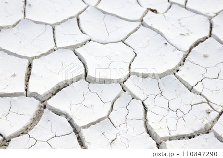 Cracked White Soil Texture Background....のイラスト素材 [110847290] - PIXTA