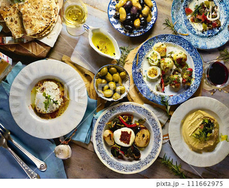 mediterranean, food. table setting with...のイラスト素材 [111662975] - PIXTA