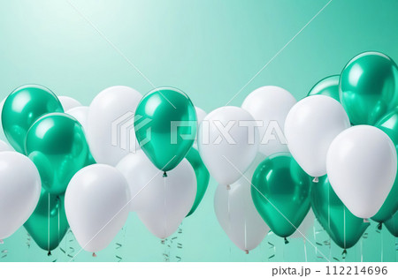 White and emerald colored balloons on light...のイラスト素材 [112214696] - PIXTA