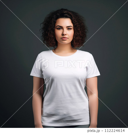 Plus Sizer model t-shirt mock upのイラスト素材 [112224614] - PIXTA