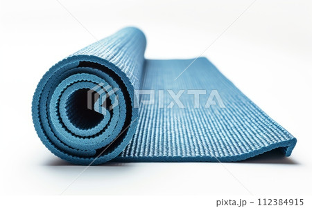 Blue half rolled yoga mat isolated on white...のイラスト素材 [112384915] - PIXTA