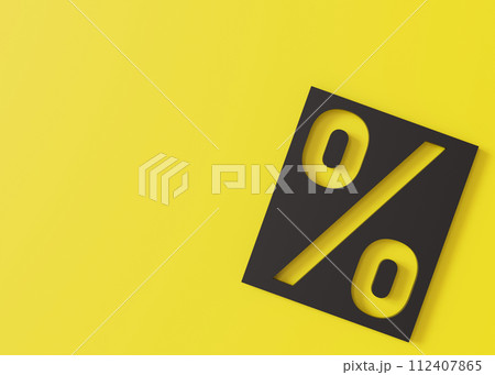 Bold percentage sign on a striking yellow...のイラスト素材 [112407865] - PIXTA