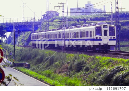 小田急9000形4両口、9003F、伊勢原ー鶴巻温泉、1980年7月31日の写真素材 [112691707] - PIXTA