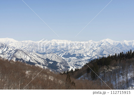 美しい雪山の見える風景の写真素材 [112715915] - PIXTA