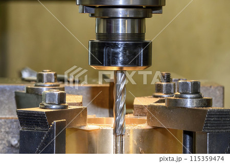 The plunge cutting process on NC milling...の写真素材 [115359474] - PIXTA