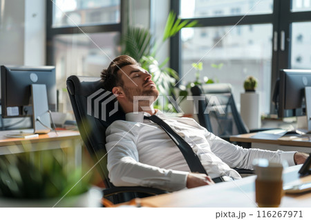 Businessman taking a nap in his office. Rest...のイラスト素材 [116267971] - PIXTA