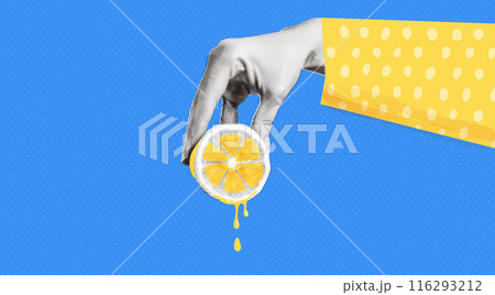 Woman Hand with lemon squeeze. Fruit concept...のイラスト素材 [116293212] - PIXTA