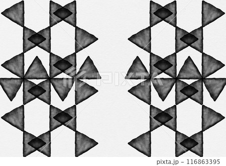 Abstract geometric triangles drawing bold black...のイラスト素材 [116863395 ...