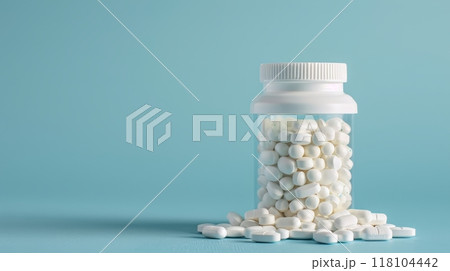 Medication bottle on blue background with ample...のイラスト素材 [118104442 ...
