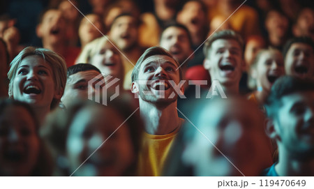Excited Audience Reacts with Joyful Expressionsのイラスト素材 [119470649] - PIXTA